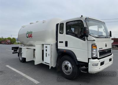 Cina Camion del bobtail delle ruote 160HP 15000L 8T GPL di Sinotruk HOWO 6 in vendita
