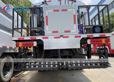 Cina Costruzione di strade di Sinotruk Howo 6x4 8M3 10M3 Asphalt Paving Truck in vendita