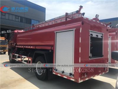 Cina Camion di estinzione di incendio del serbatoio di acqua di Sinotruk Howo 4x2 4CBM in vendita