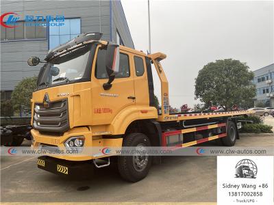 China SINOTRUK HOWO 4x2 Heavy Duty 8T Flatbed Wrecker Towing Truck for sale