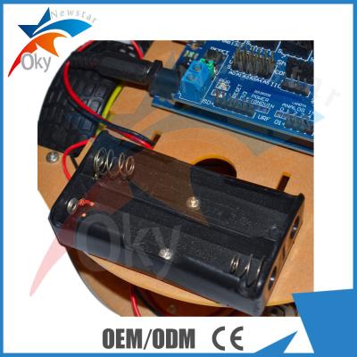 Cina 4WD DIY Bluetooth telecomandato che segue l'automobile d'inseguimento intelligente astuta multifunzionale di superamento degli ostacoli con LCD1602 in vendita