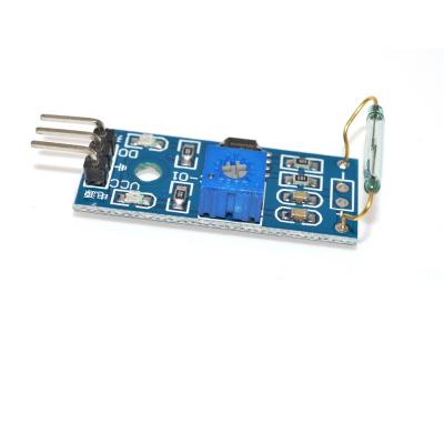 Cina Sensori magnetici dell'interruttore del modulo 3,3 V-5 V del sensore da 1,5 m. Reed per Arduino in vendita