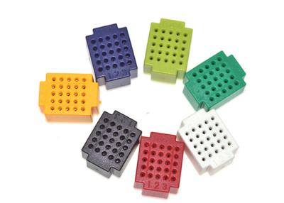 Cina Un tagliere Solderless di 25 punti di chiusura a un solo strato per i progetti 20 * 15 * 12mm di DIY in vendita