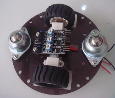 Cina Telaio elettrico astuto del robot dell'automobile di Arduino, 1.5V - blocco elettronico infrarosso 12V in vendita