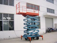 China 7.5 Meters Vertical Electric Small Scissor Lift , Telescopic Hydraulic Lift Table for sale