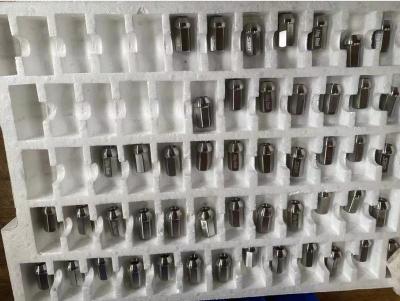China Piezas de torneado que muelen de acero inoxidables trabajadas a máquina precisión de encargo del titanio de las piezas del CNC del OEM en venta