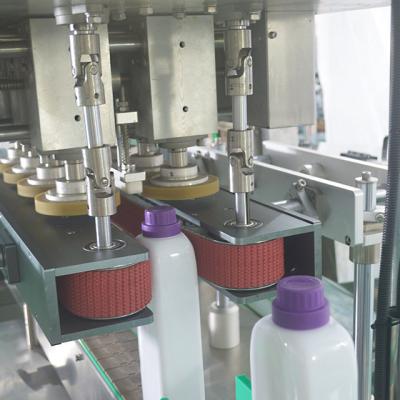Cina Macchine pneumatiche a motore per tappi di bottiglie per applicazioni di tappi personalizzate in vendita