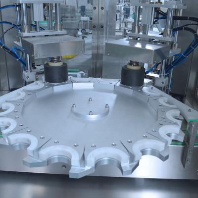 中国 オーダーメイド オートマティック クレム 真空 詰め込み 蓋 密封 機 ボトル サイズ 販売のため