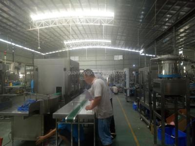 Cina Macchina di riempimento liquido da 30-60 bottiglie/min per la fabbricazione automatica di bobine per zanzare in vendita