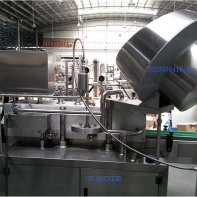 Cina Macchina di sigillamento a vuoto di bottiglie di vetro per varie forme e specifiche Ideale in vendita