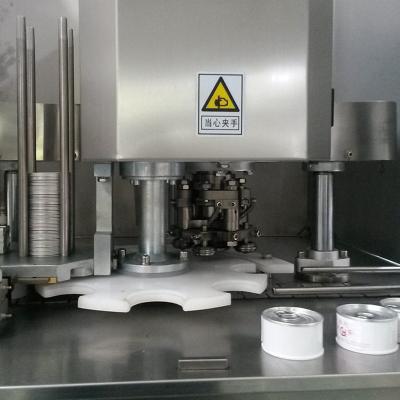 Cina Macchina di copertura completamente automatica per bottiglie di 35-100 mm e 100-130 mm di diametro in vendita