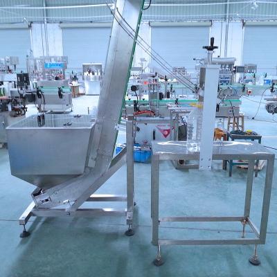 Cina Materiale di imballaggio in plastica coperchi alimentatore Capping sorter per alta velocità e pompe labbra testa in vendita