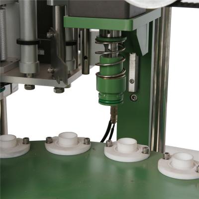 China Automatische machine voor het vullen van kleine flessen Te koop