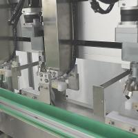 China Top-Performing 3-Head Automatic Capping Machine for Plastic Bottles 4000BPH Capacity for sale