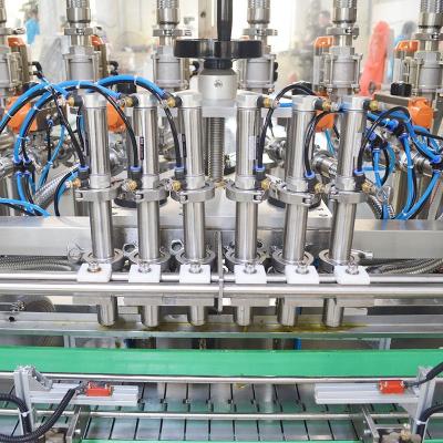 China 4 sproeiers Automatische chili saus verpakkingsmachine voor huisdier fles aanpasbaar ontwerp Te koop