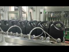 Macchina di sigillamento per riempimento di bottiglie da 5L per la soluzione di olio lubrificante in impianti di produzione