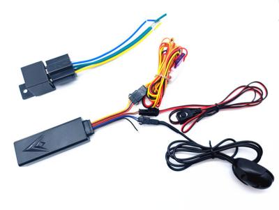 中国 SOSボタンGSM GPRS SMS車GPSの追跡者ACCの検出停止エンジンの声の聞くこと 販売のため