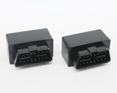 中国 診断機能OBD GPS追跡者のプラグを持つOBDII GPSの追跡者およびトラックOBDは追跡者の自由な取付けに細長い穴をつけます 販売のため