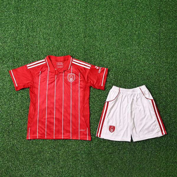 Quality Nottingham Forest Home Childrens Football Jerseys 2025-2026 Supports Customization for sale