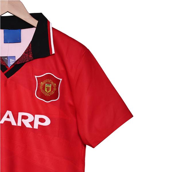 Quality 1994-1996 Manchester United Home Retro Football Jerseys Classic Replica for sale