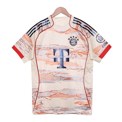 Китай Новая футболка "Баварии" на выезде 2025-2026 годов поддерживает настройку группы продается