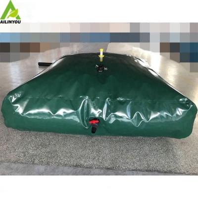 China Collapsible Water Tanks  Soft 5000L Pvc Water Bladders Tanks For Farm Garden Irrigation for sale