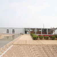 China Prefabricated Flat Pack Container Office House 20ft Portable Steel Structure Worksite for sale