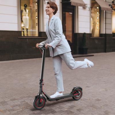 中国 アメリカ・EU人気の折りたたむ10インチエアタイヤスクーター 500wブラシレスモーター 36v 15aH 販売のため