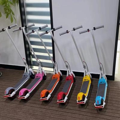 China 8-12 jaar oud kind E scooter push scooter elektrische kerstcadeau kinderen skateboard Te koop