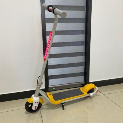 中国 子供のための強力で耐久性のあるスクーター 最大負荷60kg 9kg 軽量 販売のため