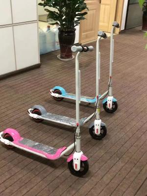 中国 子供のための強力で耐久性のあるスクーター 最大負荷60kg 9kg 軽量 販売のため