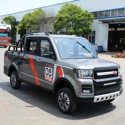China Right Hand Drive Small Pickup Truck with 4000*1650*1750 Dimensions and Cooling System for sale