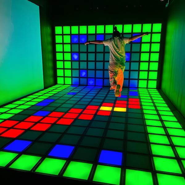 Piso de dança ativo Interativo 30x30cm Activar Jogos Sistema de tela Sala LED azulejos de piso