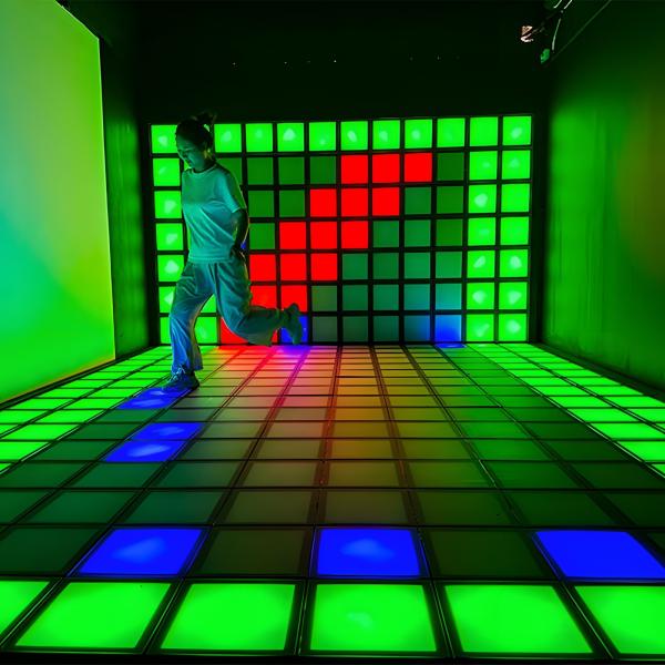 Piso de dança ativo Interativo 30x30cm Activar Jogos Sistema de tela Sala LED azulejos de piso