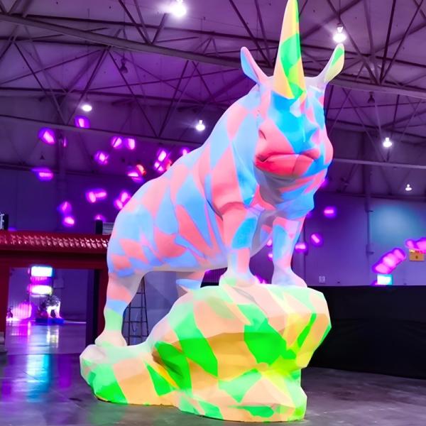 Écran de cartographie 3D en intérieur 360 autour de la projection de contenu visuel immersif