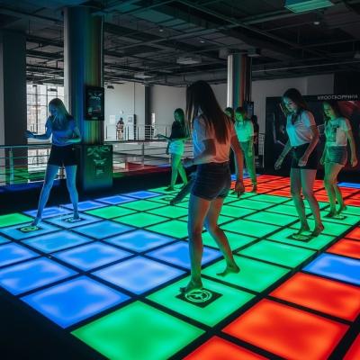 中国 インタラクティブLEDフロアゲーム - 究極の没入型ゲーム体験 販売のため