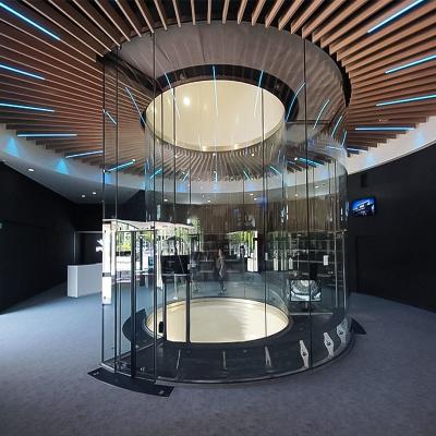 China Indoor/Outdoor Vertical Wind Tunnel for Amusement Parks with 100-500kg Capacity and Multiplayer Function for sale