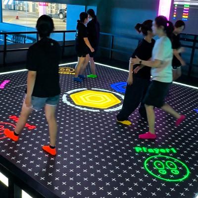China Aurora Motion with 6m*6m/7m*7m 86-inch Screen, 8 Popular Games, and Multiplayer Support for 1-6 Players for sale