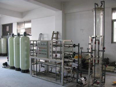 Cina Pressione di scambio ionico industriale 220V della barra del filtro da acqua della resina 10-15 in vendita