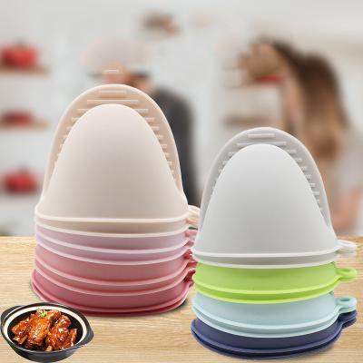 China Custom Logo Silicone Oven Mitts and Hot Pads Set for Safe Handling of Hot Dishes for sale