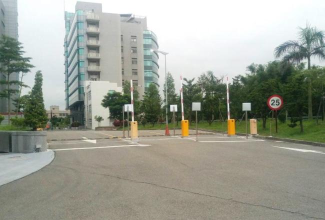 UHF Long Range Reader RFID antenna with Windshield Tag