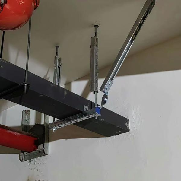 Quality Corrosion Resistant Galvanized Seismic Brackets For Bolted Installation Seismic for sale