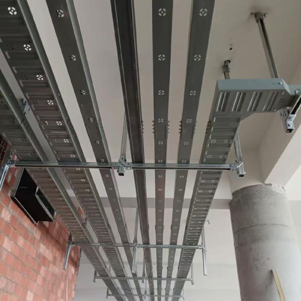 Quality Corrosion Resistant Galvanized Seismic Brackets for Bolted Installation for sale