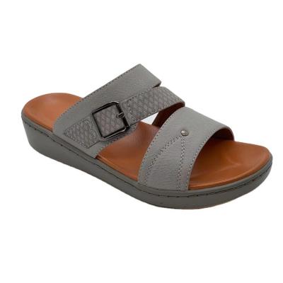 China New Design High Quality Fashion Design Arabic Flip Flops Massage PU Men's Sandals and Slippers for sale