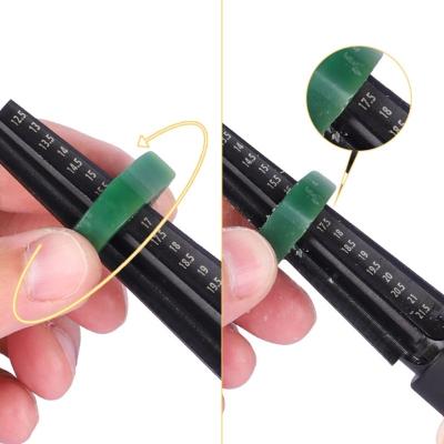 Cina Cera Ring Filer Cutter intaglio di plastica e in acciaio inossidabile Finger Stick Ruler in vendita