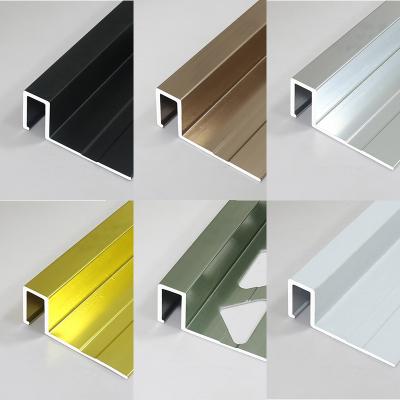 Cina bordare di alluminio di 5mm per la linea d'angolo esterna disposizione della piastrella di ceramica delle mattonelle in vendita