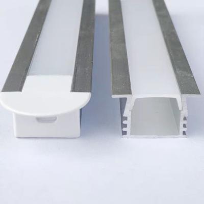Cina 2.7m hanno messo il profilo di alluminio del LED per la luce di striscia principale in vendita