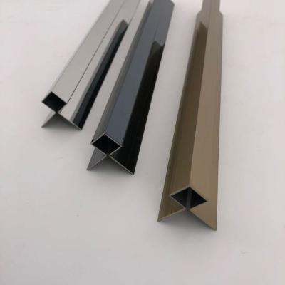 Cina Disposizione quadrata decorativa d'acciaio del bordo delle mattonelle delle strisce 2.0mm di Sqstainless dello specchio in vendita
