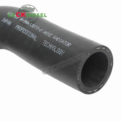 Cina Tubo d'acqua di gomma di raffreddamento 8-94433870-0 8944338700 894433-8700 8-94433870-0 Per motore EX100 4BD1 in vendita