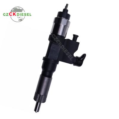 Cina Nuovo iniettore di carburante 095000-8933 8-98160061-3 095000-8903 8-98151837-3 per motore Isuzu 4HK1 6HK1 in vendita
